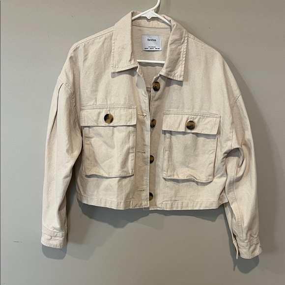 Everlane | Jackets & Coats | Everlane Beige Utility Jacket Cropped ...